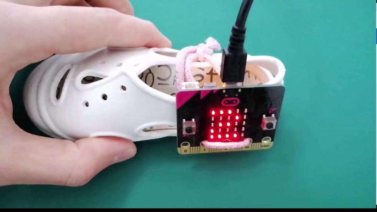 Step Counter -  BBC Micro:bit Projects 2021 + ( Python Programming)