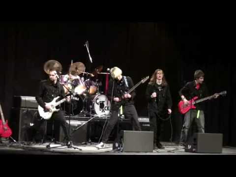 [Better Version] Darkest Night by Aparition Live at Alta's Battle of the Bands