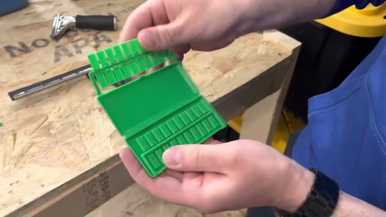 Using Unger Squeegee Clips