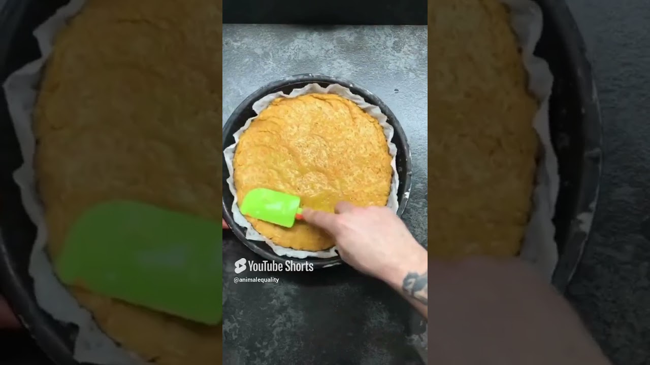 Love Veg Tadzio Pederzolli’s Famous Carrot Cake