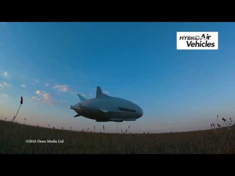 Regardez « Airlander 10 Official First Flight Film with Commentary ...
