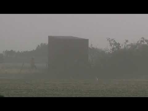 Strong winds in Sacramento, California