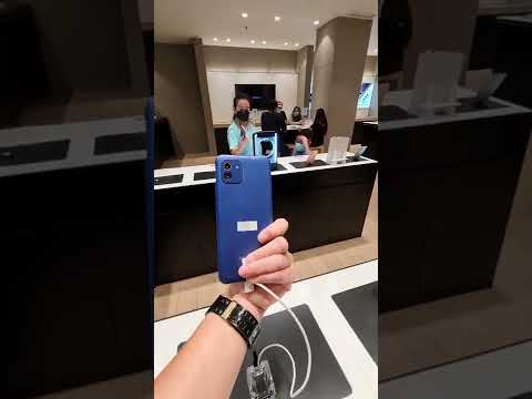 BELI HP PALING MURAH DI SAMSUNG STORE?! KIRA-KIRA HP APA YAH!