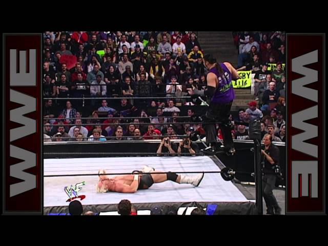 10 WWE Superstars who started their pro-wrestling career late