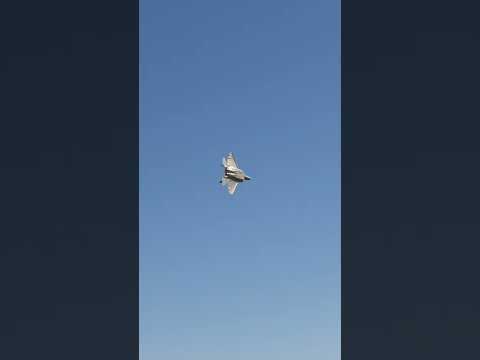 F-22 Raptor 'Tactical' Pitches It Tail around with Style