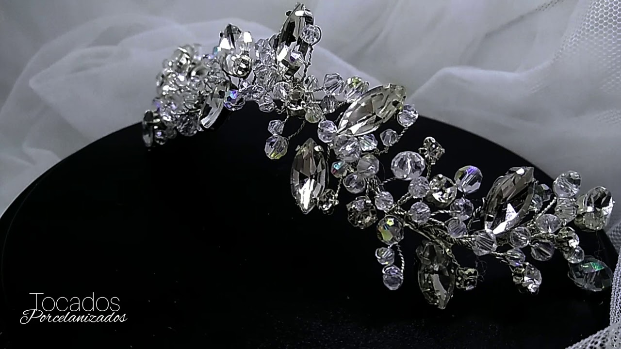 Tiara en cristal artesanal