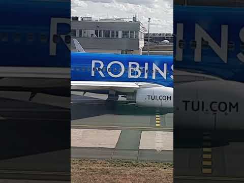 Robinson Flight Movement at Frankfurt Airport #robinson #frankfurtairport