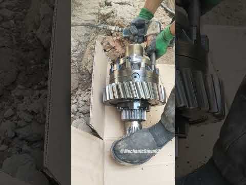 Repair Inter-Axle Differential Gears of the Jieshi H8B.