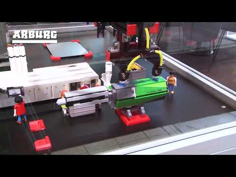 ARBURG, spol. s r.o. - MSV 2022 - Šestiosý robot skládající LEGO