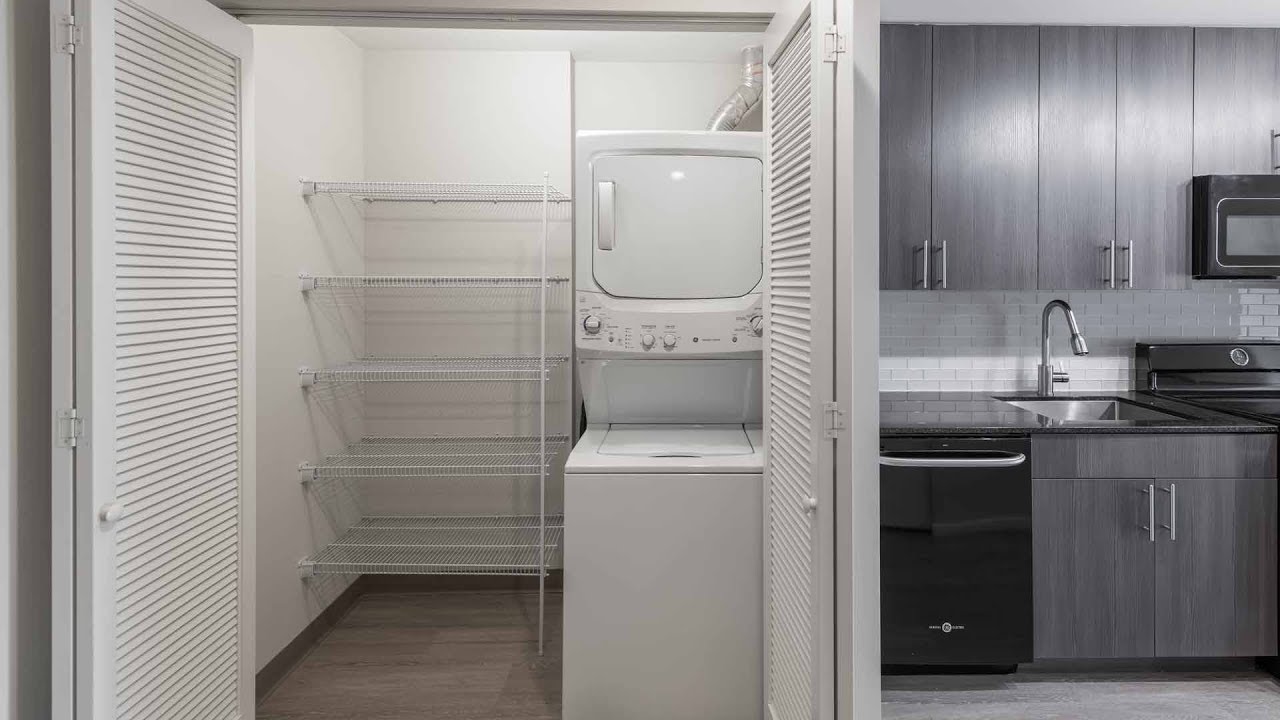 An Old Town 1-bedroom overlooking Wells St at The Scott Residences