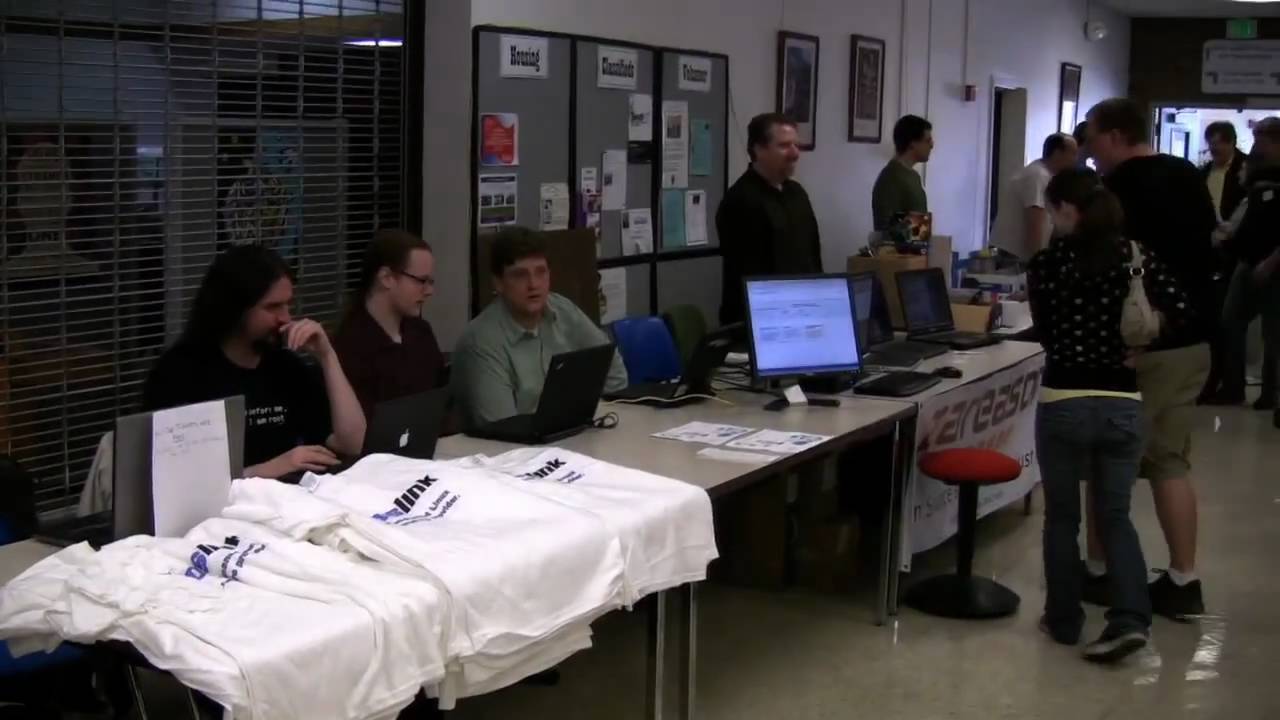 Tour of LinuxFest Northwest 2008