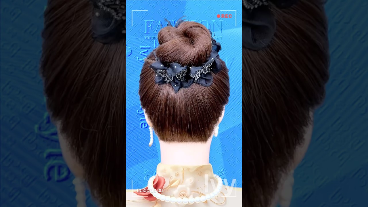 Easy Hairstyles in 15 Seconds! #updo #hairstyle #hairstyletutorial #quickhairstyles #hairtutorial