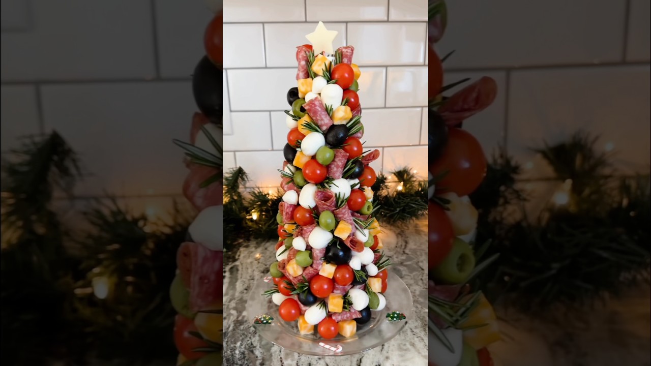 christmas charcuter-TREE! 🎄🧀🍅 #charcuterie #holiday