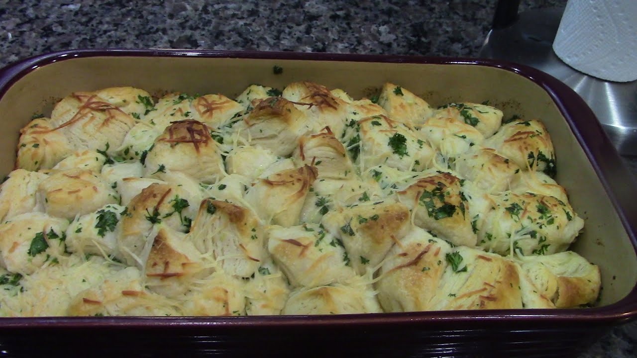 Super Easy Garlic and Parm Monkey Bread