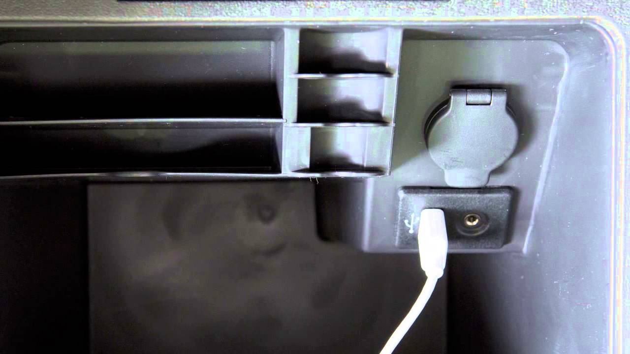 2013 NISSAN Xterra - USB/iPod® Interface