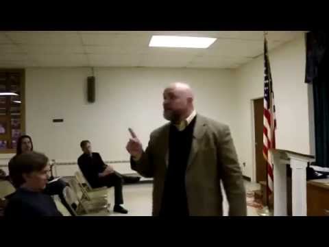 MUST SEE, & PLEASE CIRCULATE: COMMON CORE; WHAT IT IS, WHY IT IS, AND WHO'S BEHIND IT.
