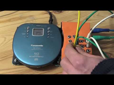Circuit bent discman Panasonic SLCT570 anti-shock memory - 2nd mode (40 sec memory)