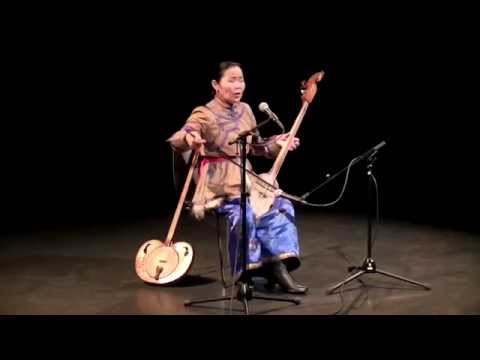 Choduraa Tumat performs songs with khoomei – TRAN QUANG HAI's world ...