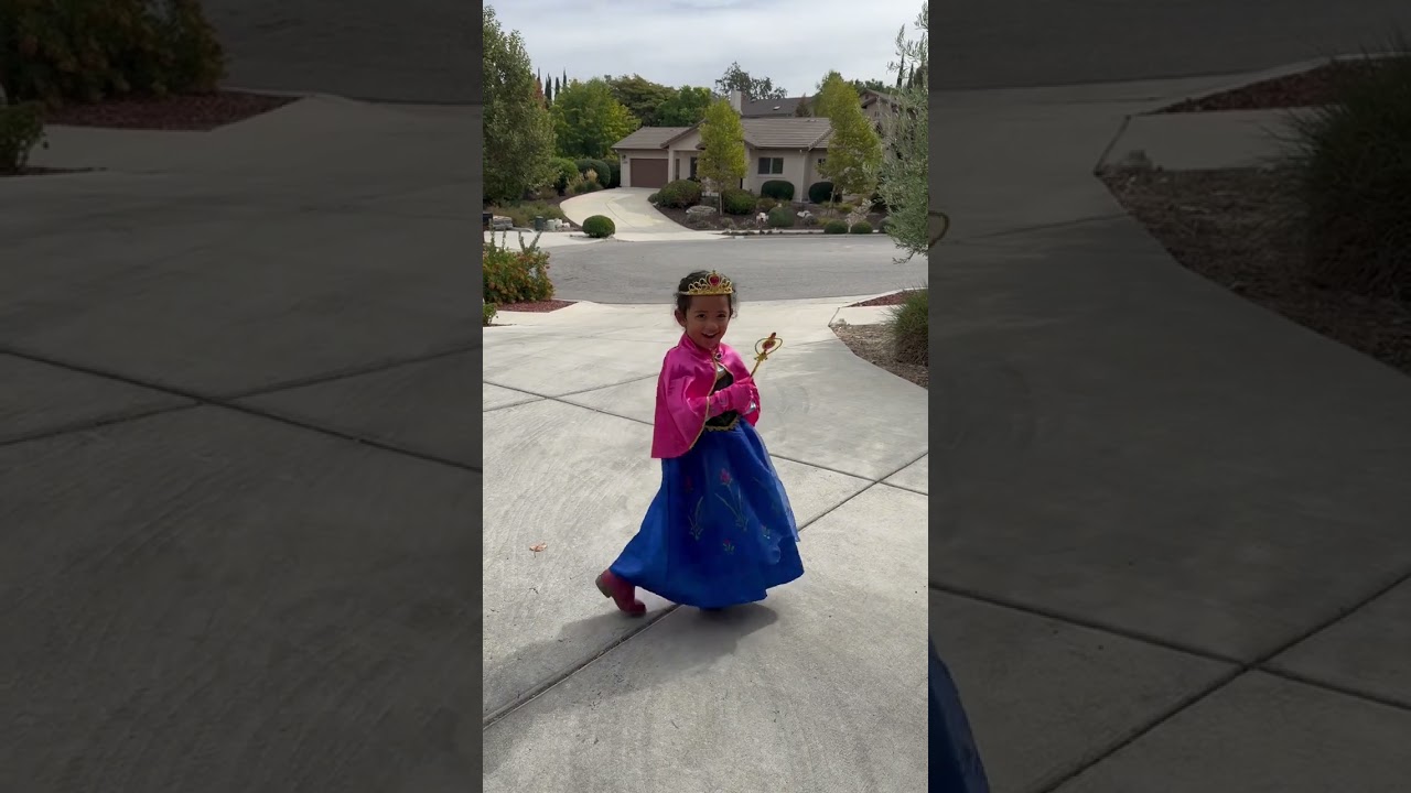 My Princess Jasmine wearing Princess Anna’s costume going for a harvest festival at their school!!