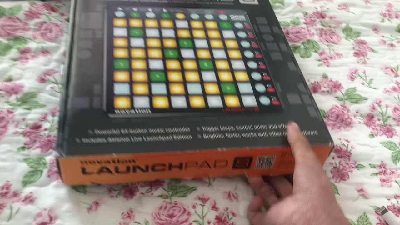 Unboxing a Novation Launchpad S (First Controller)