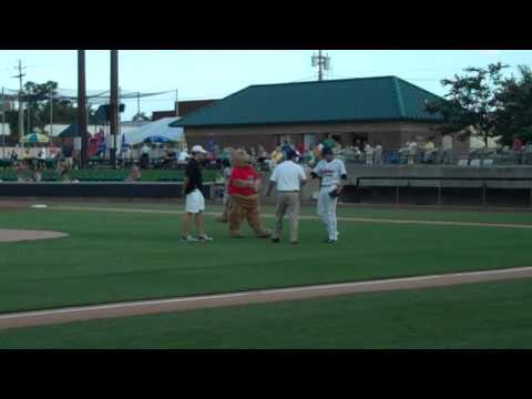 Deep Dive: Read-A-Roo Baseball | VIEWERS LIKE