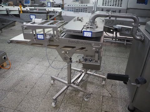 1825-22: Handtmann mobile meat ball / hamburger machine