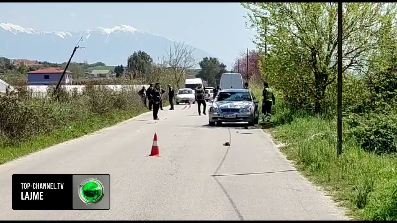 Top Channel/ 65-vjeçari me biçikletë përplaset për vdekje nga një ... Top Channel/ 65-vjeçari me biçikletë përplaset për vdekje nga një ...