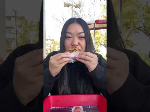 Trying In-N-Out onion wrapped flying dutchman ????????????