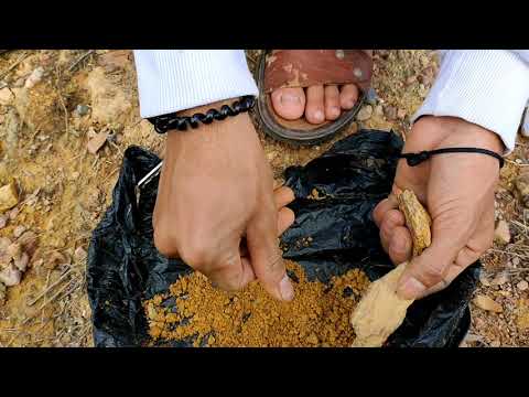 "Mineral Liat Kaolinit Tanah PMK"