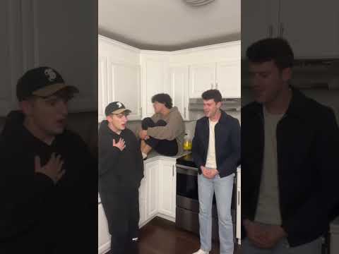 Careless Whisper in the kitchen w/ @AnthonyGargiula @AlexanderStewart #sing #carelesswhisper