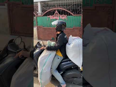 Kerja emang berat. Harus selalu di syukuri #daster #paketusaha #kurir #paket