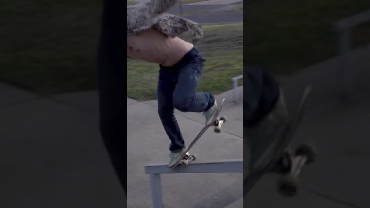 Sagging while commando but shredding?!