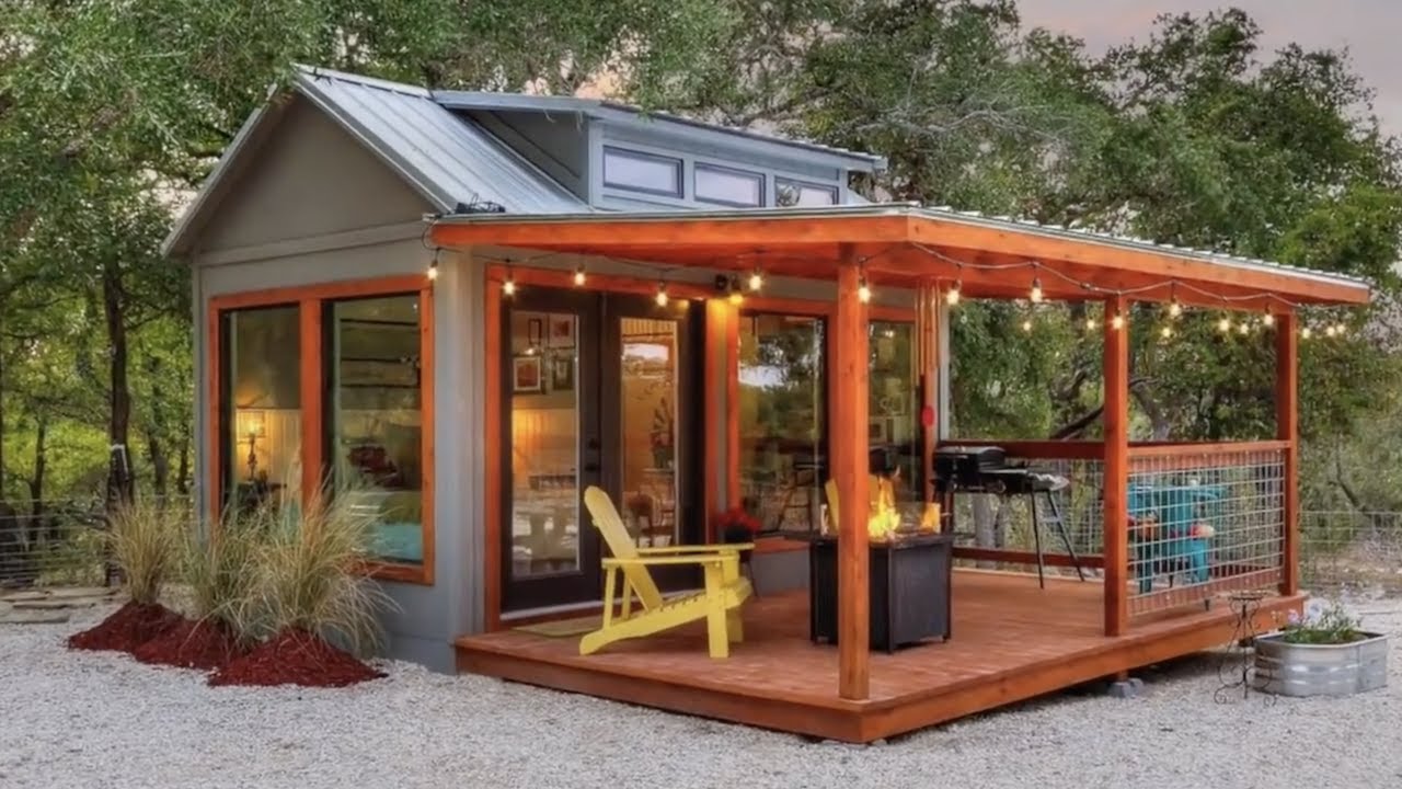 The Coziest Tiny Farmhouse Retreat Perfect Romantic Getaway in The Beautiful Texas Hill Country