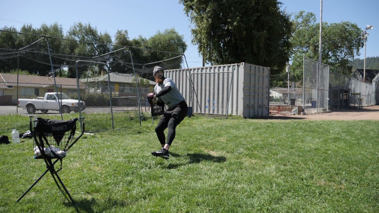 Quick Pick Long Toss Throw | THROW VARIATIONS