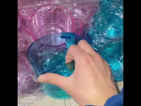 plastic measuring cup
