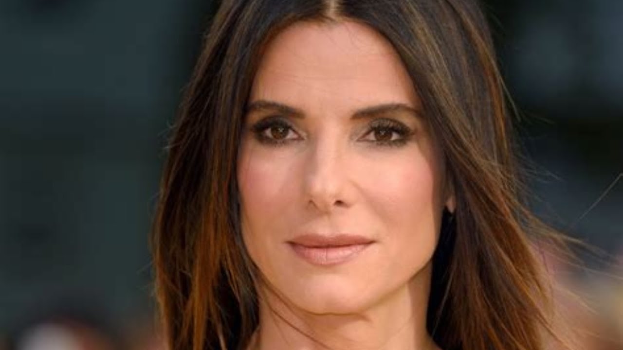 Sandra Bullock Showcases Perfect Bikini Body in Hot Throwback Photos!