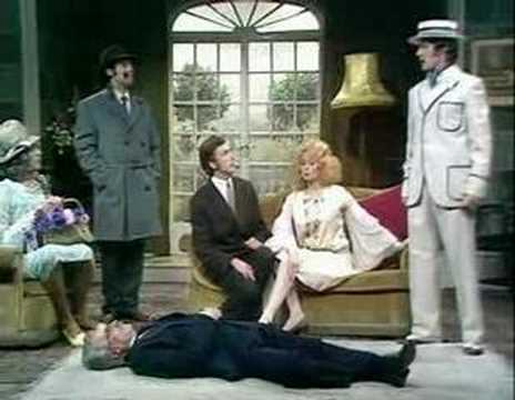 Monty Python’s Agatha Christie Sketch (“Railway Timetables”) – A Casa Torta
