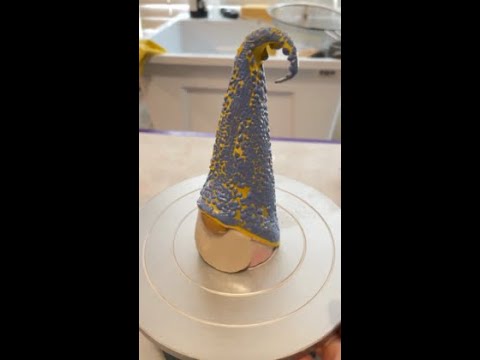 Love how the blue beaded glaze made the yellow underglaze pop #underglaze #gnome #pop