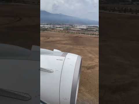 Landing at Maui airport pt 1✈️