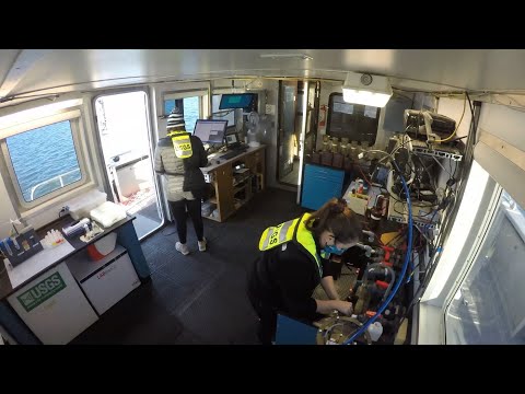 USGS Scientists Collect Water Quality Samples in the San Francisco Bay