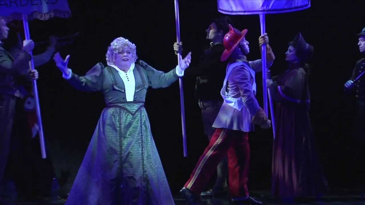 HELLO, DOLLY! PARADE | SALLY STRUTHERS