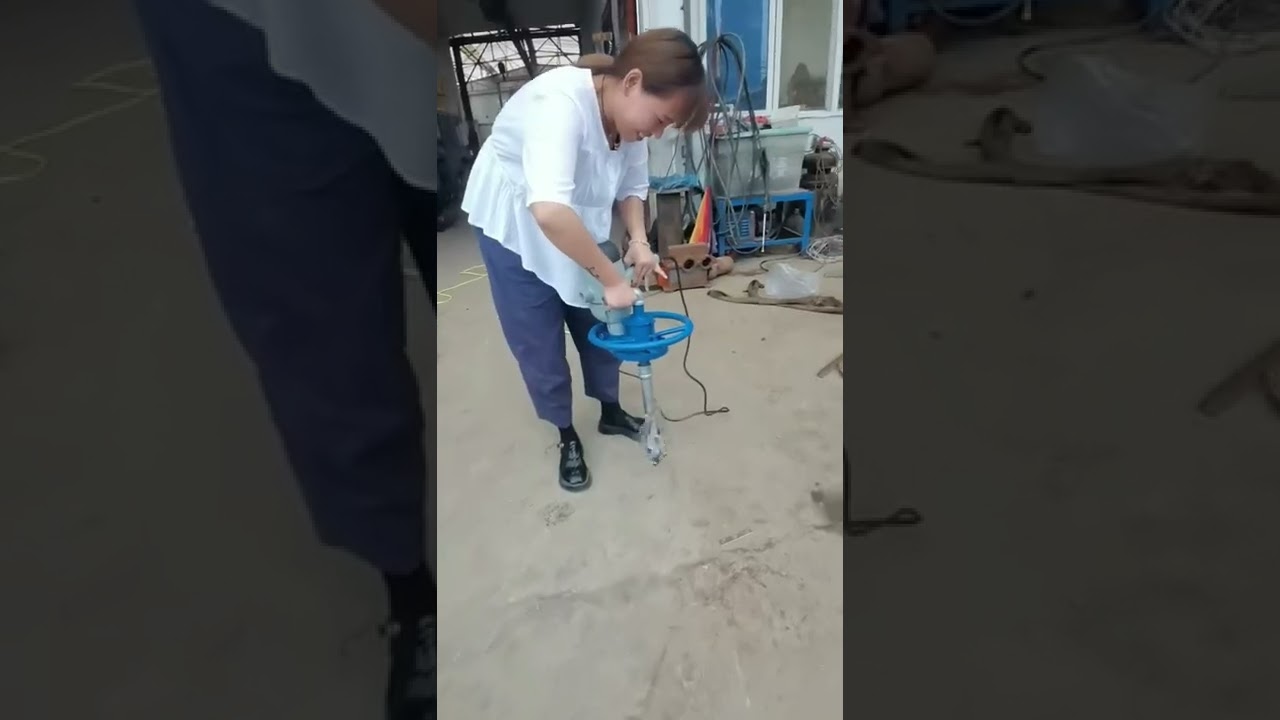 Manual well water drilling equipment