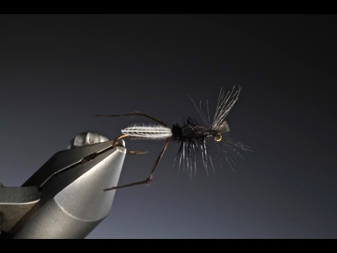 Tying a Hawthorn Fly pattern