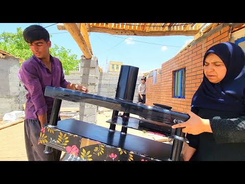 "Order and Beauty: Moving the TV and Using Pallets to Decorate the Porch"