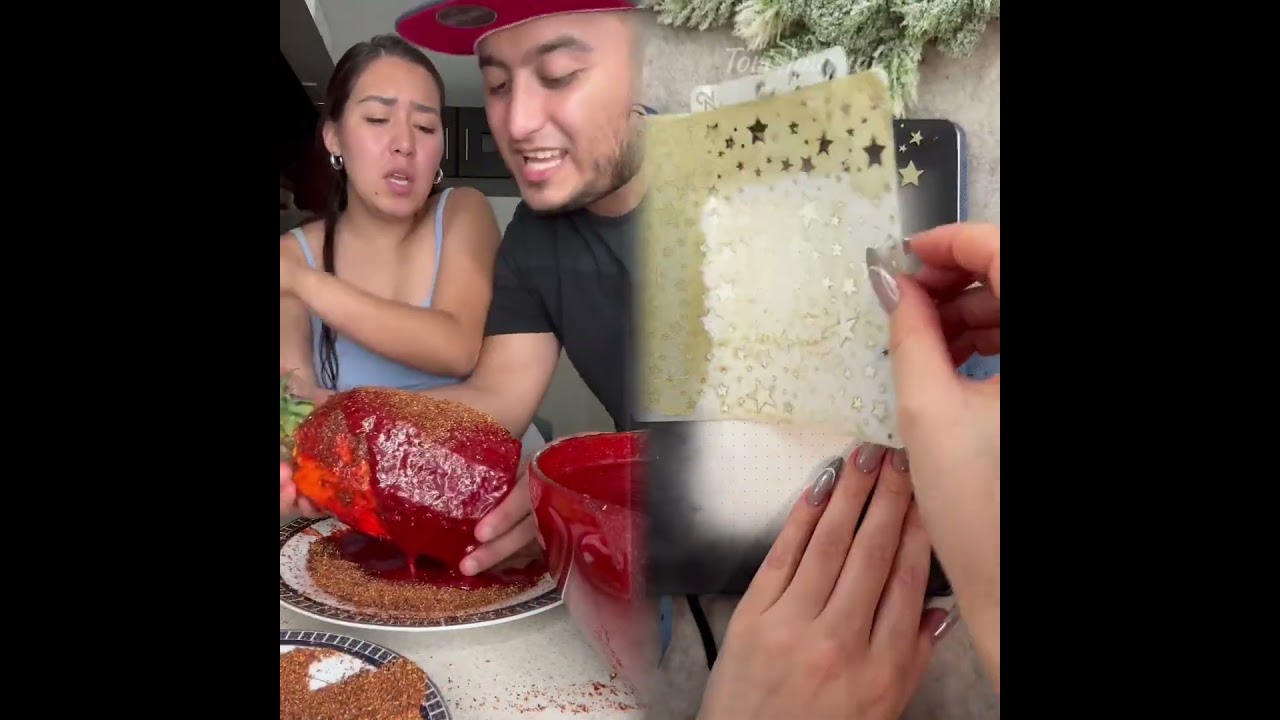 Comiendo Piña extra picante #algotranqui #comida #mukbang #humor #mexicansnacks