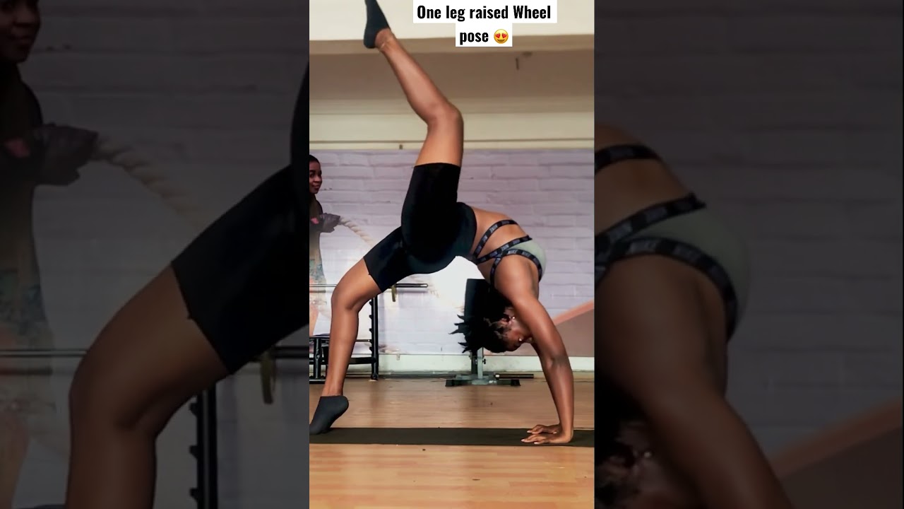 How to do wheel pose with one leg raised 😇 #shorts #wheelpose #tutorial #yogapractice #yoga