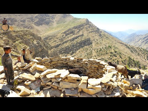 Nomadic Life: Nomadic Girls Build Stone Shelter | True Story of Nomad Survival π₯ πͺ¨