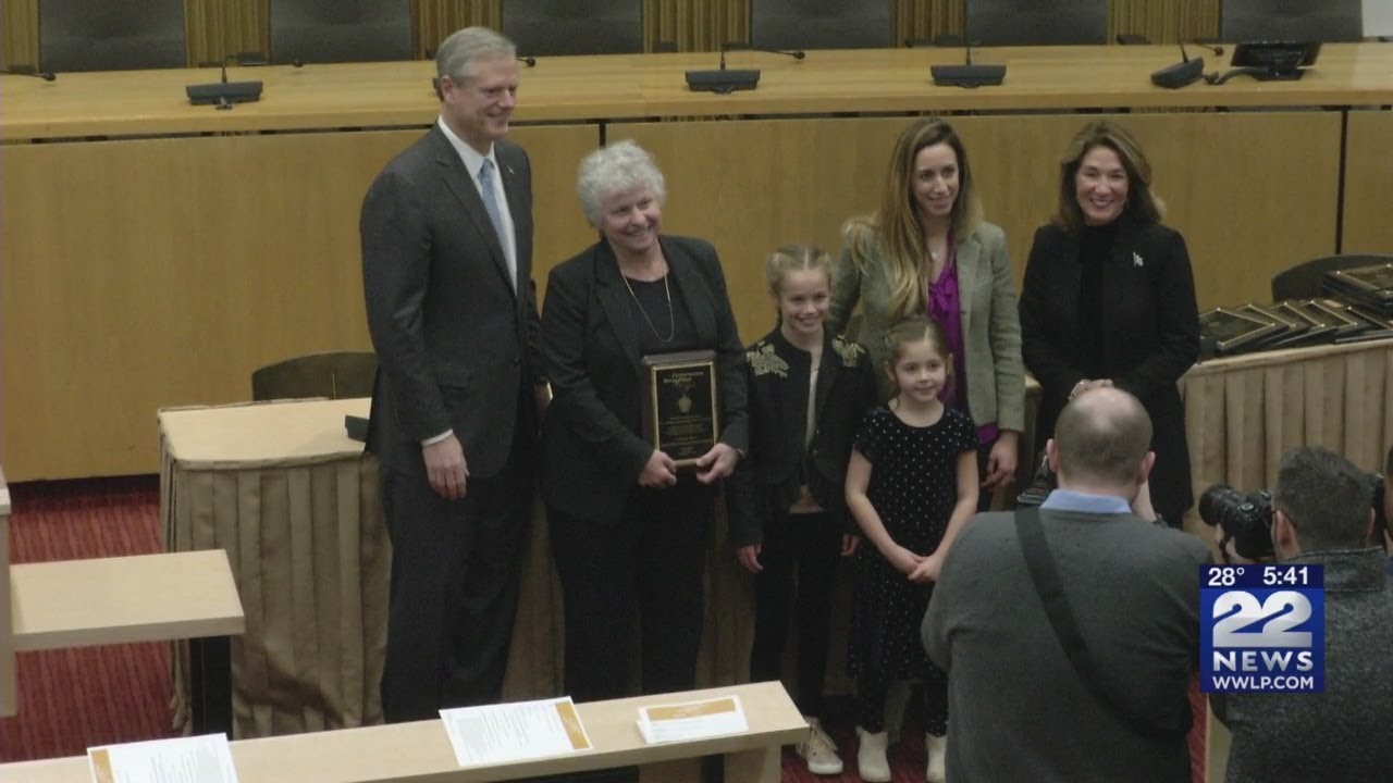 Top state lawmakers recognize employees for excellence on the job