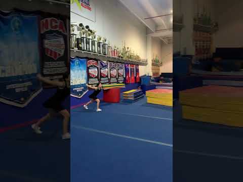 Tumble Training: Tumbling With Flow Looks SO SMOOTH!