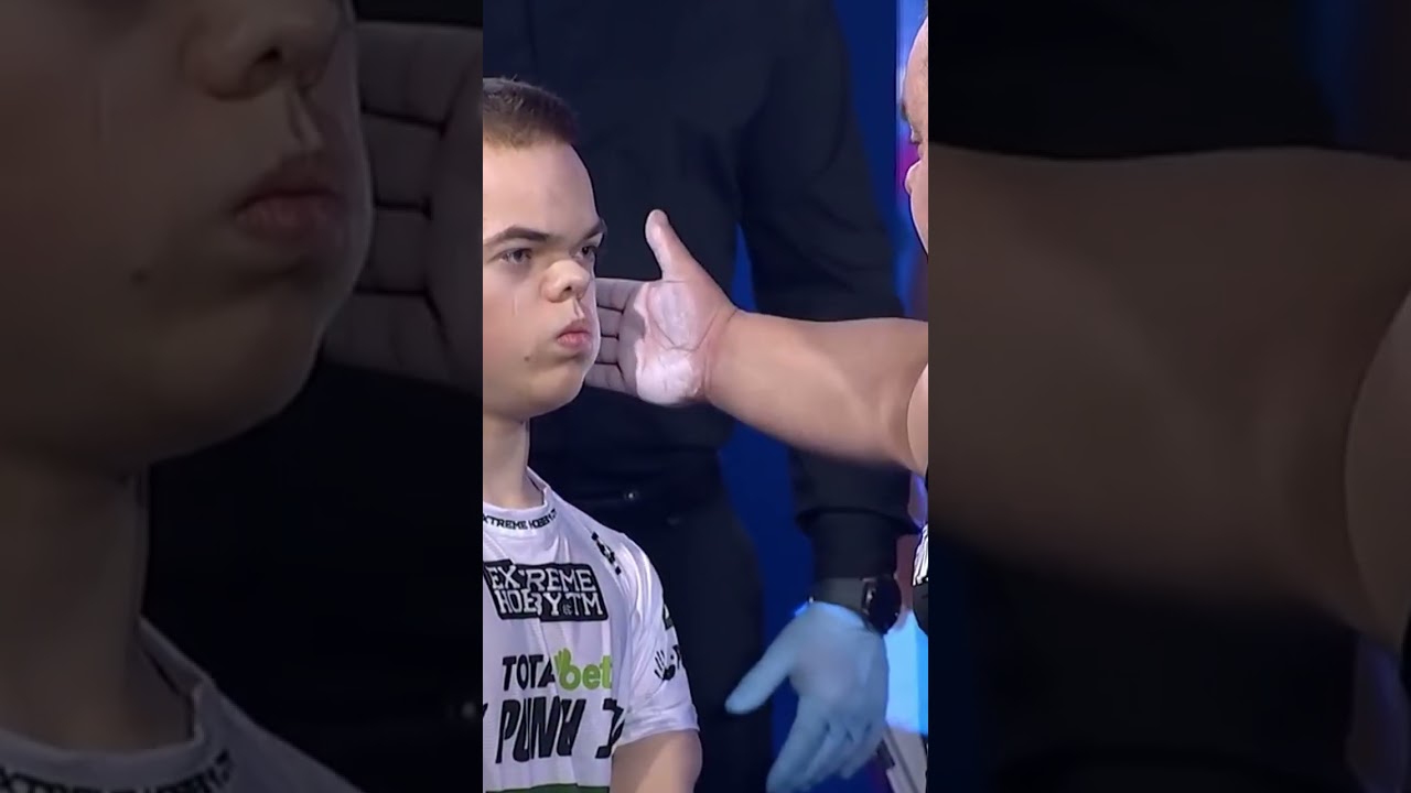 The best slap fighting contest #slapfight #fight #fighter #boxing #punch #slap #fighting #ufc #viral